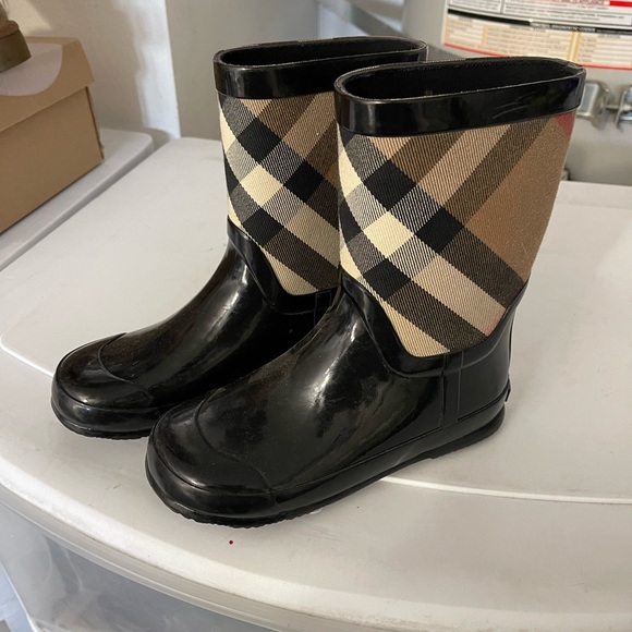 Burberry | Shoes | Burberry Rain Boots | Poshmark